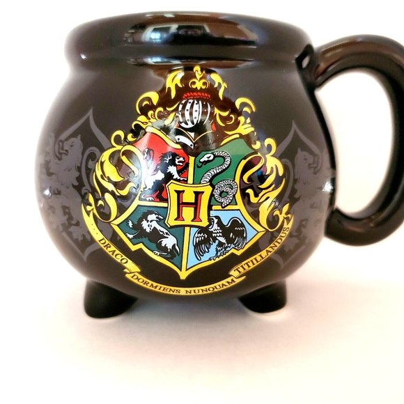 Warner Bros. | Dining | Harry Potter 3d Hogwarts School Crest Ceramic ...
